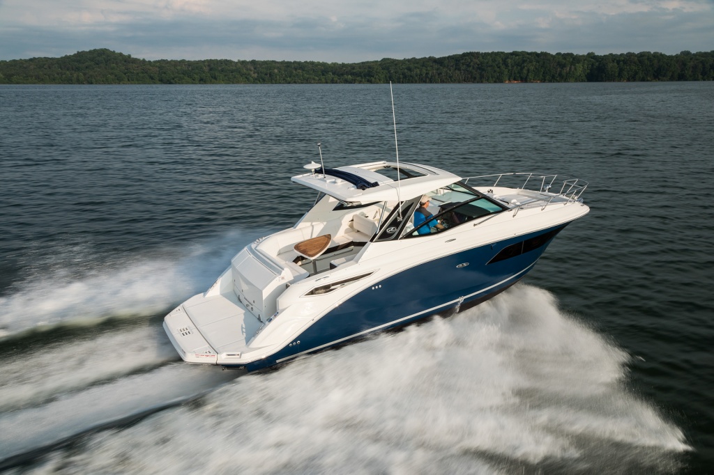 Sea Ray Sundancer 320